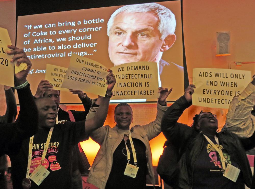 AIDS 2014 opening ceremony honours Flight MH17 dead with drive to end ...